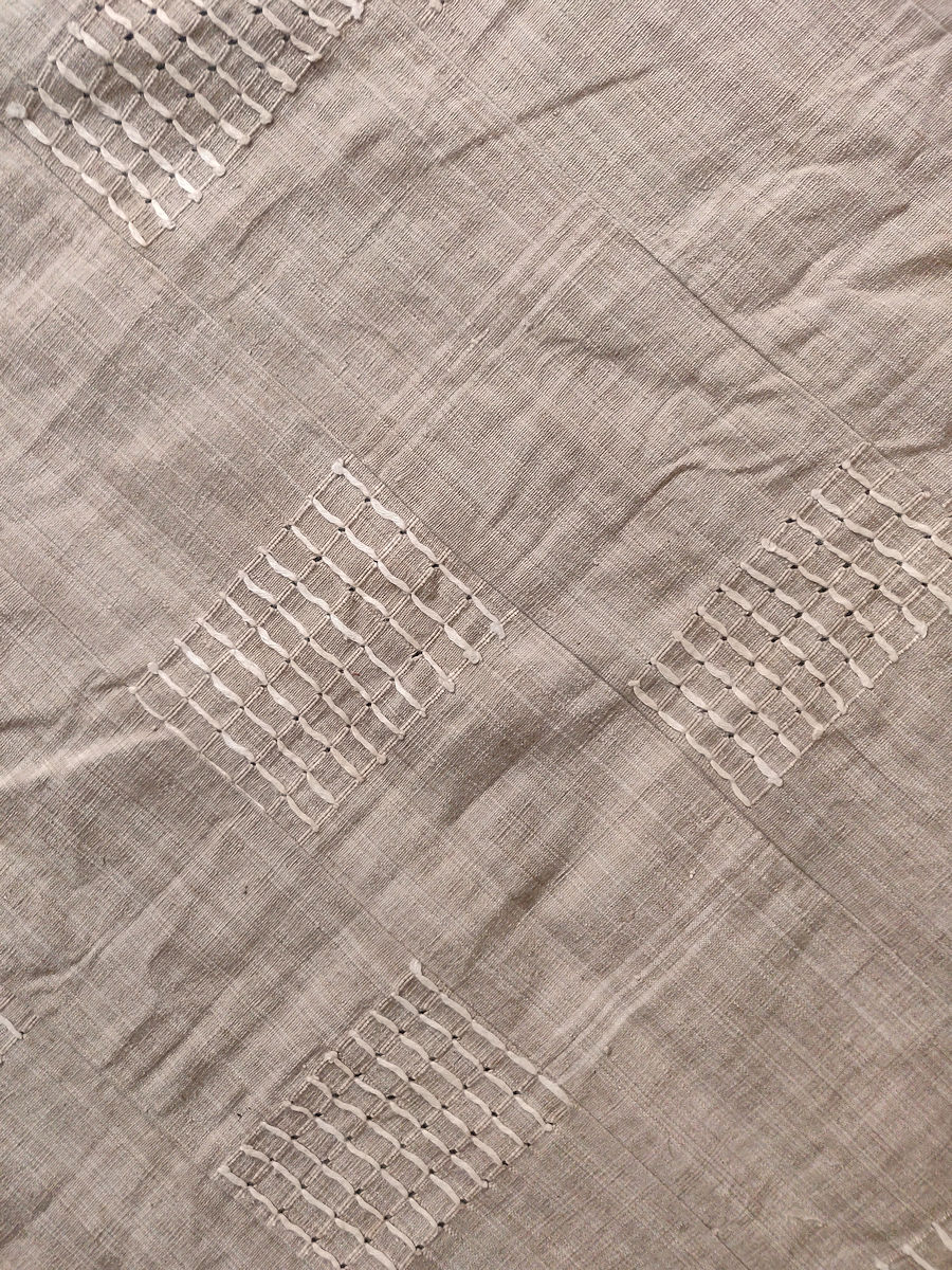 Beige Yoruba 1960s - Adire African Textiles